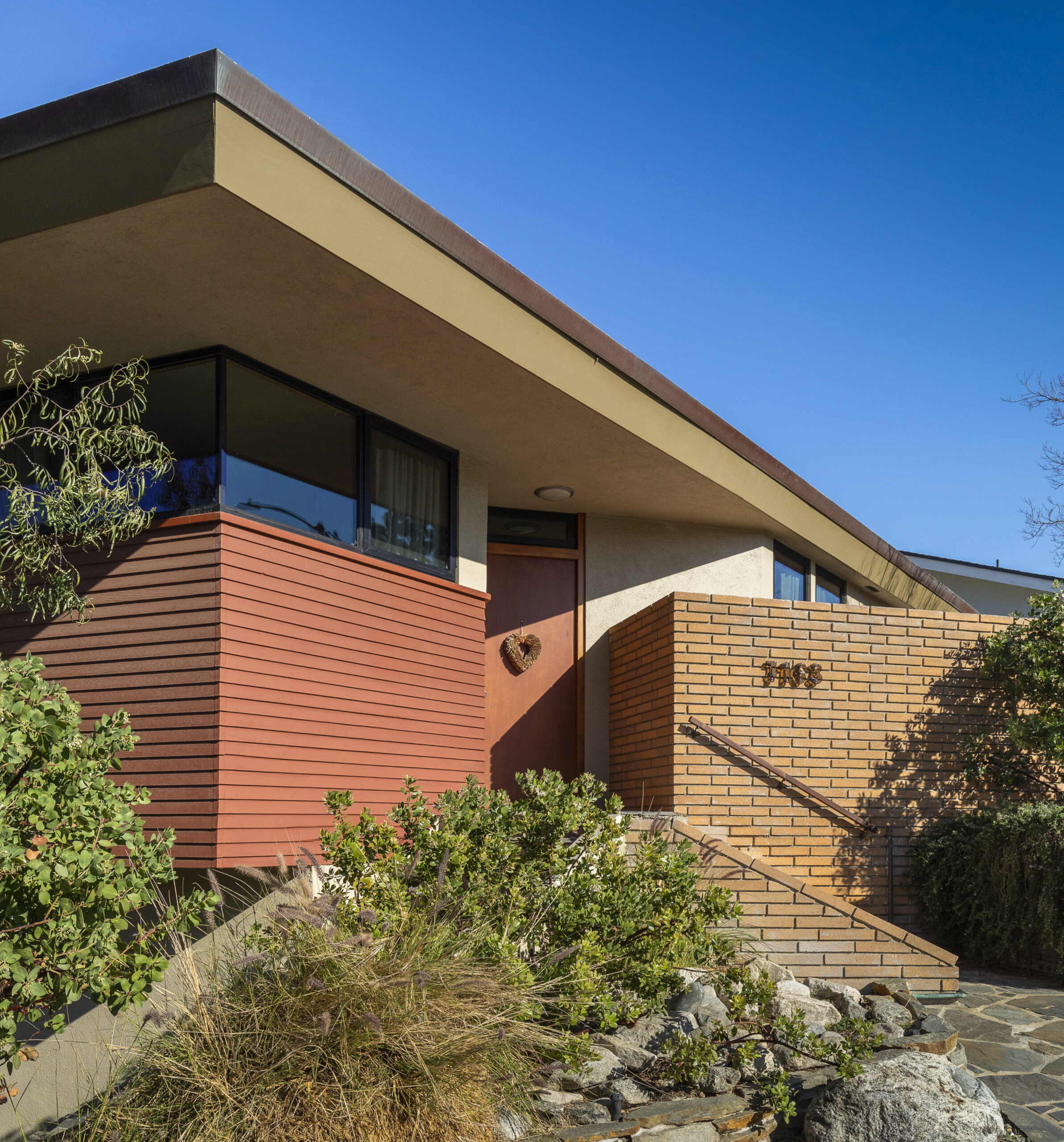 The Deutsch House, John Lautner, Architect, 1954 – Erbe + Blackham
